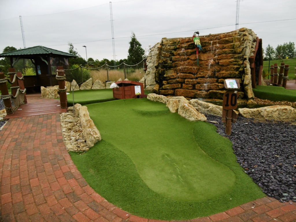 The Ham and Egger Files: Mr Mulligan's Pirate Golf in Milton Keynes