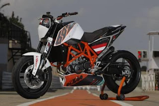 KTM Duke 690 Track edition, only 200 units... | Motorcycles Scoop