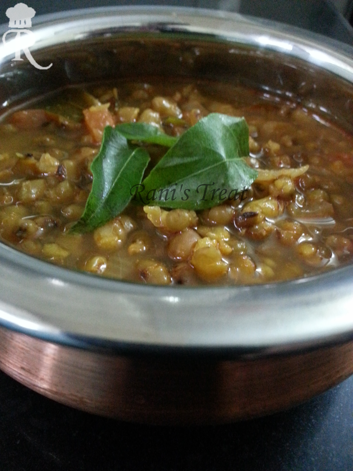 Rani's Treat: Green Moong Dhal Gravy (Green Gram Curry | Green Bean Gravy)