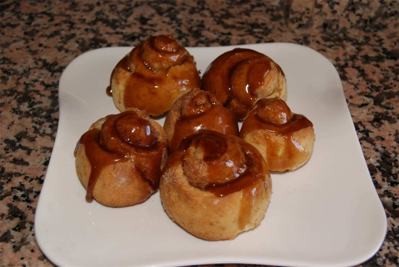 Receta de rollos de canela y caramelo ~ ¡Qué rico!