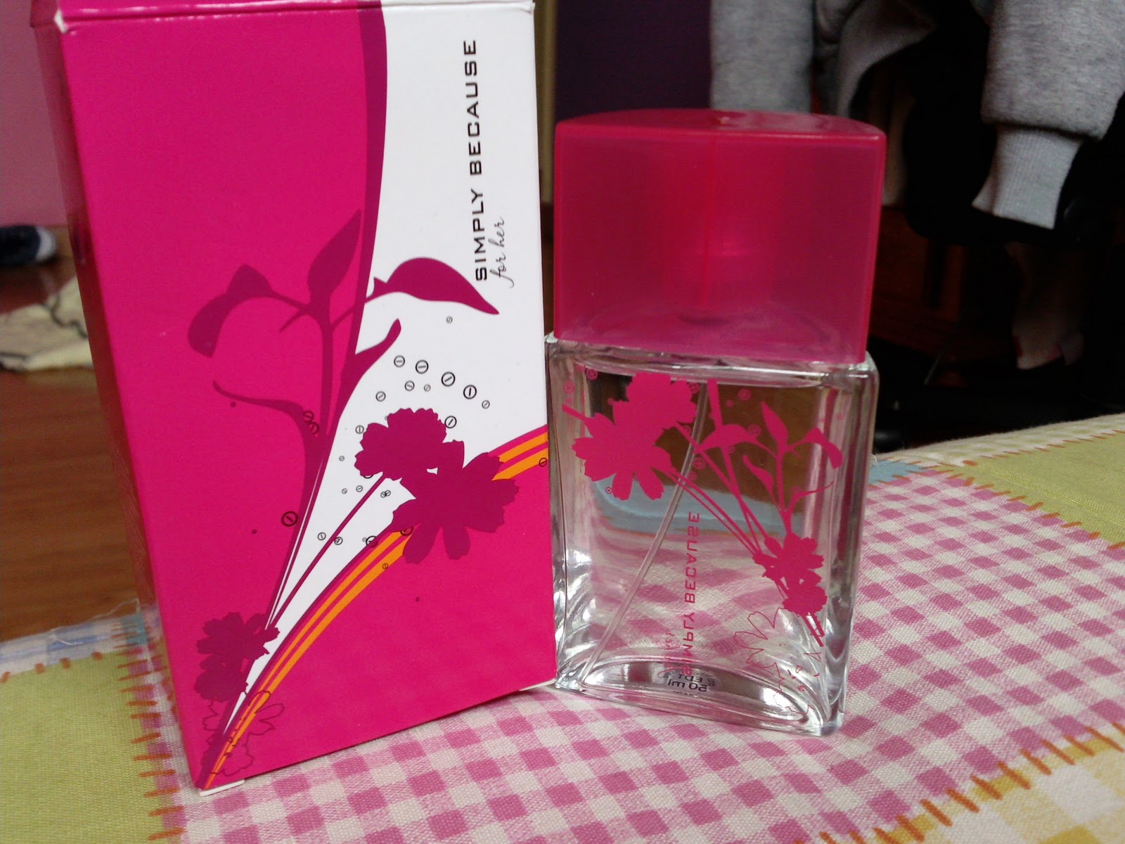 catalogo avon: colonia simply because 10€