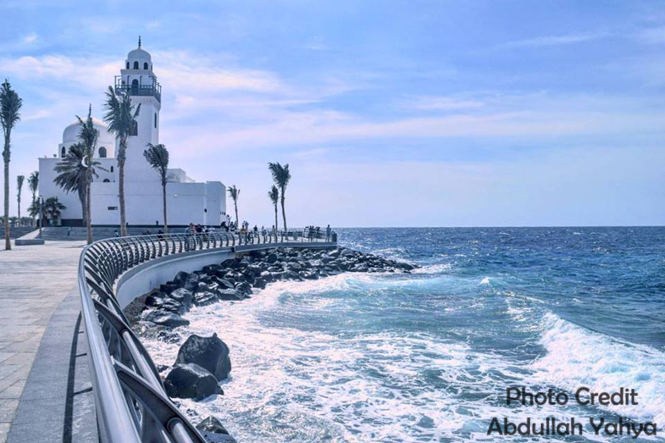 Jeddah Daily Photo: Jeddah White Mosque on the Red Sea