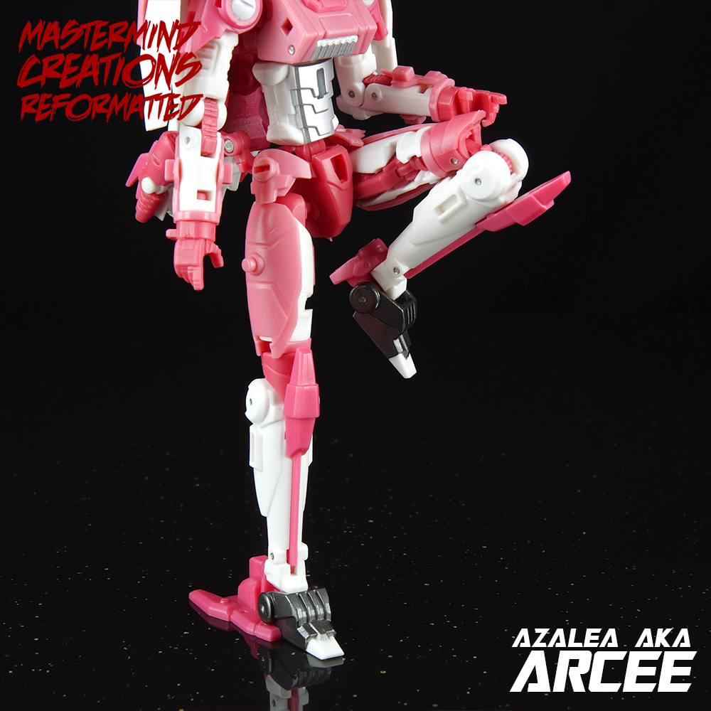 Opelouis's Toys Collection: Mastermind Creations Azalea(aka Arcee).