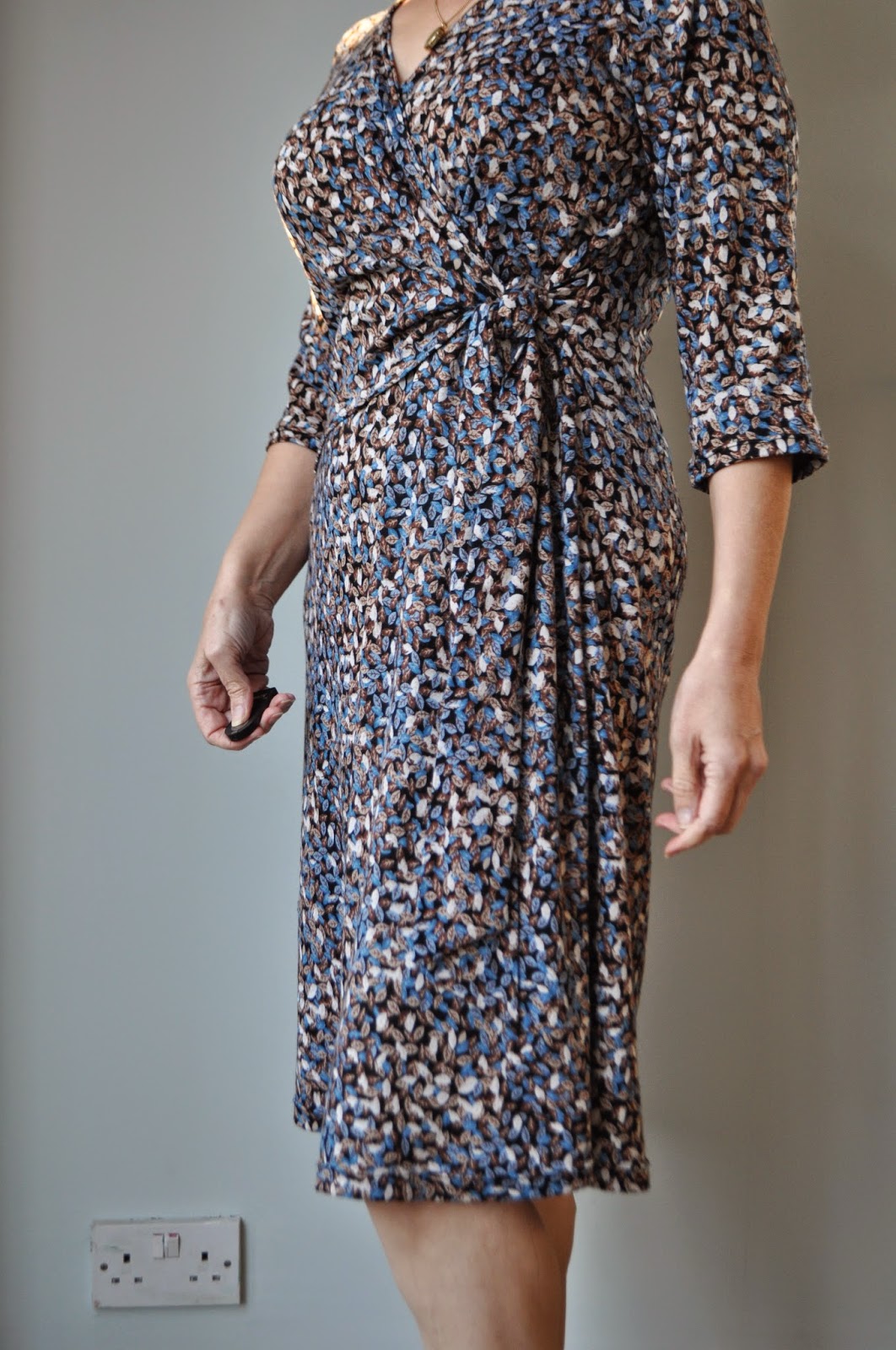 mags creative meanderings: It's a wrap Simplicity 1653