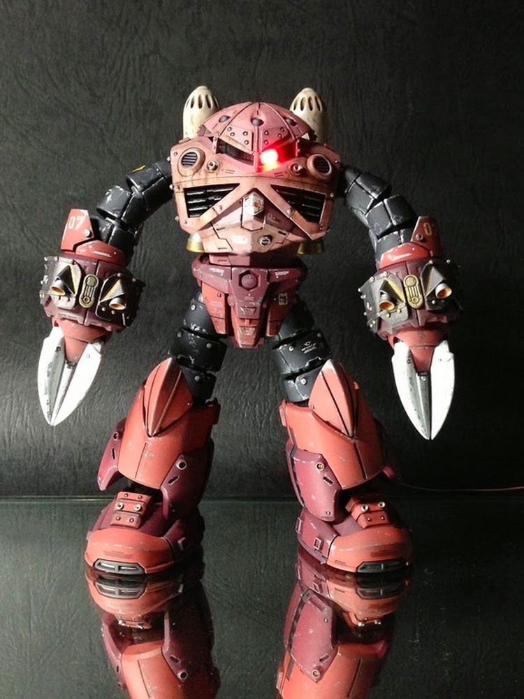 RG 1/144 Char's Z'Gok Custom Build with LED