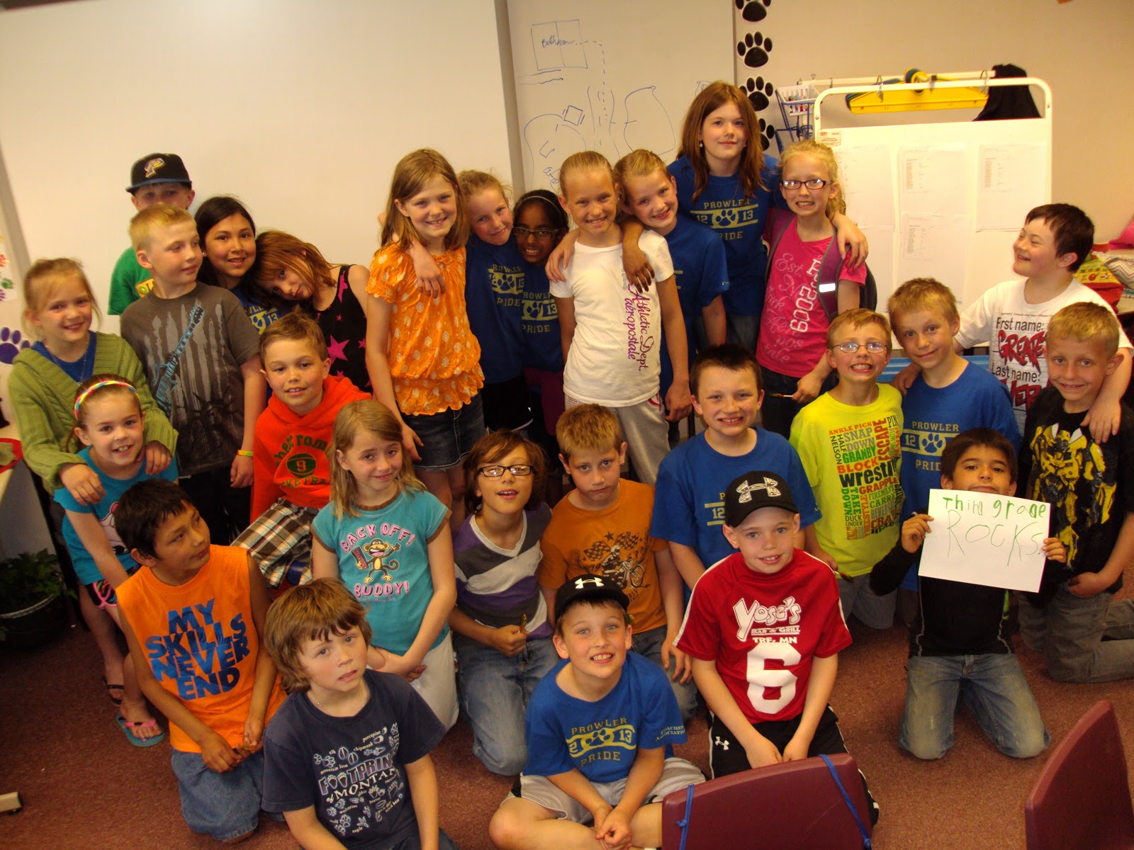 Mrs. Helling's Classroom.... Friends Matter: Last day of third grade...