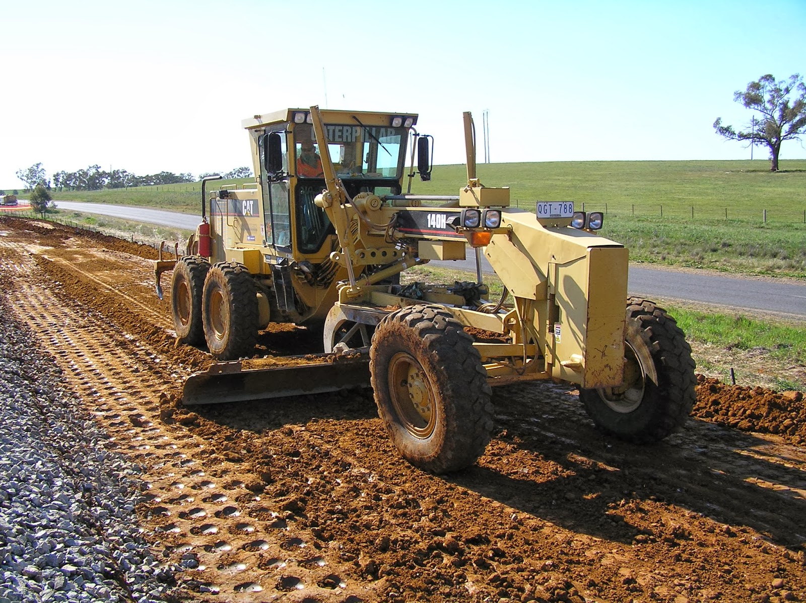 CAT Graders: Cat Grader Hire: What is it and why do it?