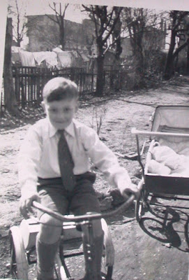 Andrew Simpson: The story of one house in Lausanne Road number 26 ...