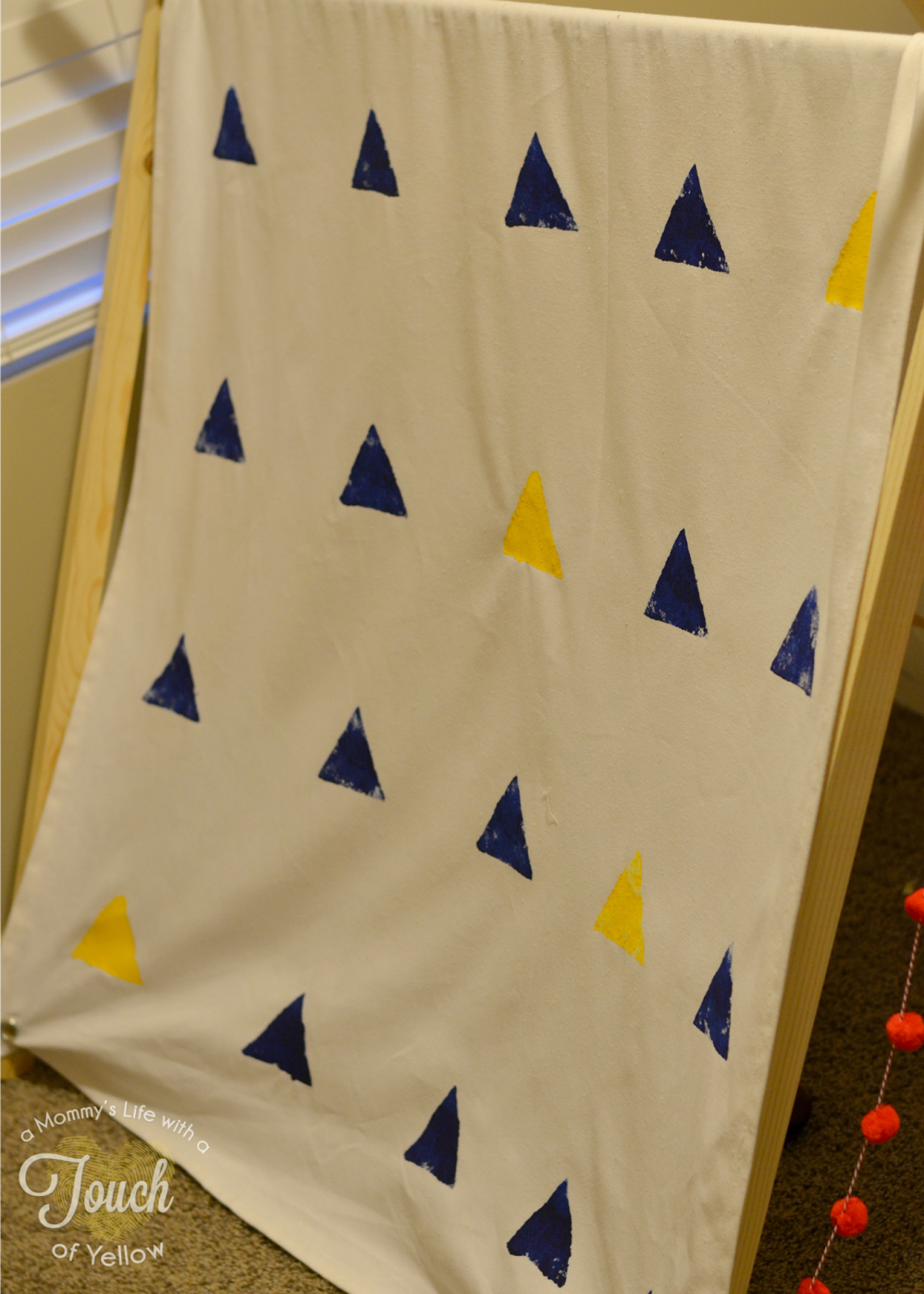 A mommy's life...with a touch of YELLOW: DIY Fabric Design {Tutorial}
