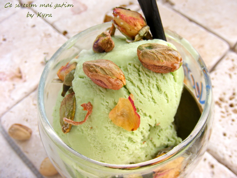 Ce si cum mai gatim: Inghetata cu fistic - Φιστίκι παγωτό