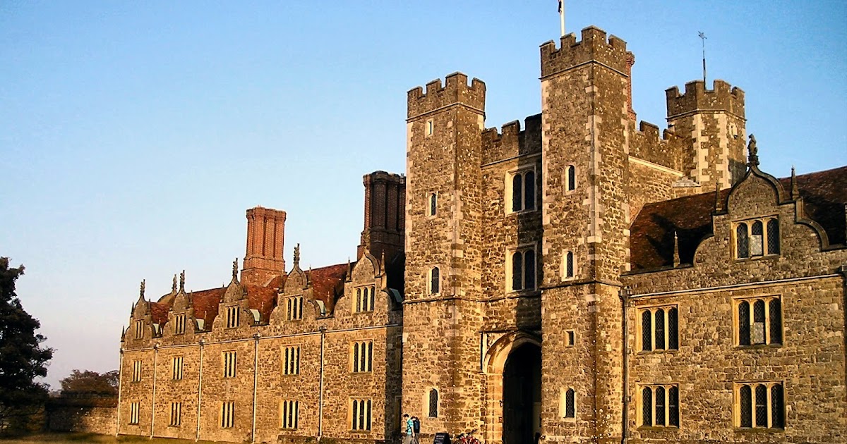 KNOLE HOUSE AND THE GHOST WITH NO NAME |The Garden of Eaden