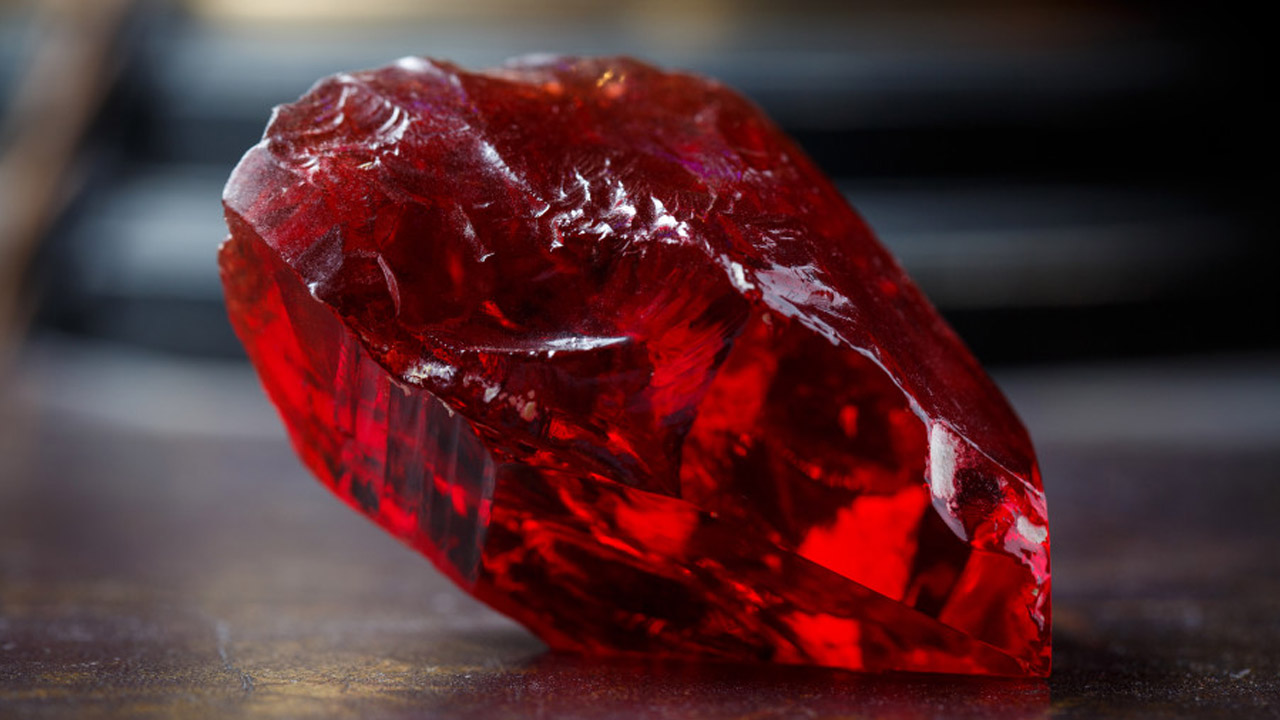 Descubra a origem da Pedra Filosofal do universo Harry Potter