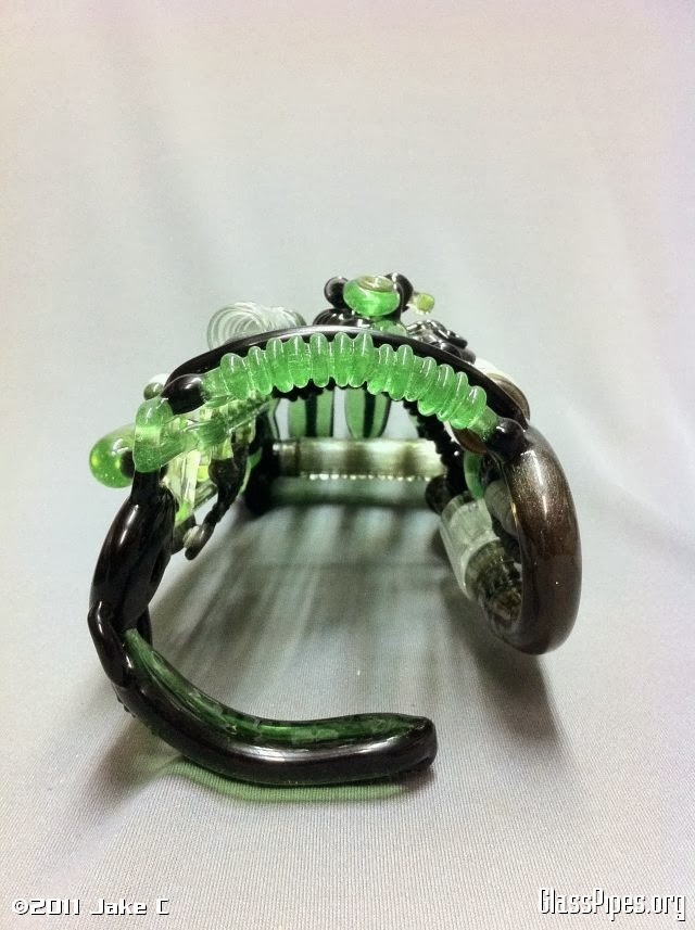 Passion for Pot: Fully wearable and functional bionic arm pipe!!!