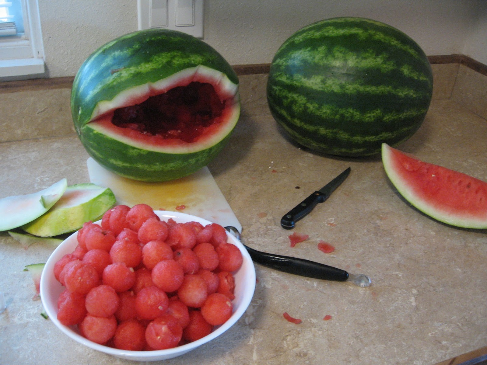 Almost Unschoolers: Tips for Carving a Watermelon to Look Like a Clam ...