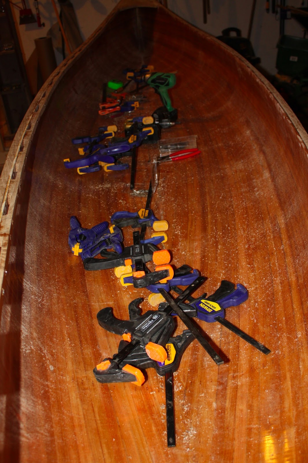 Cedar Strip Canoe: Installation of the Gunwales