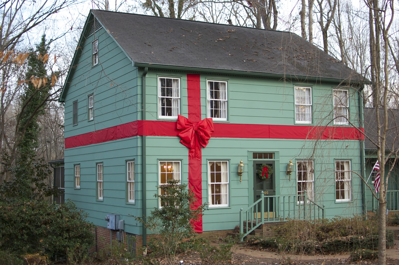 Michelle Spieler: Our Christmas Present House 2012
