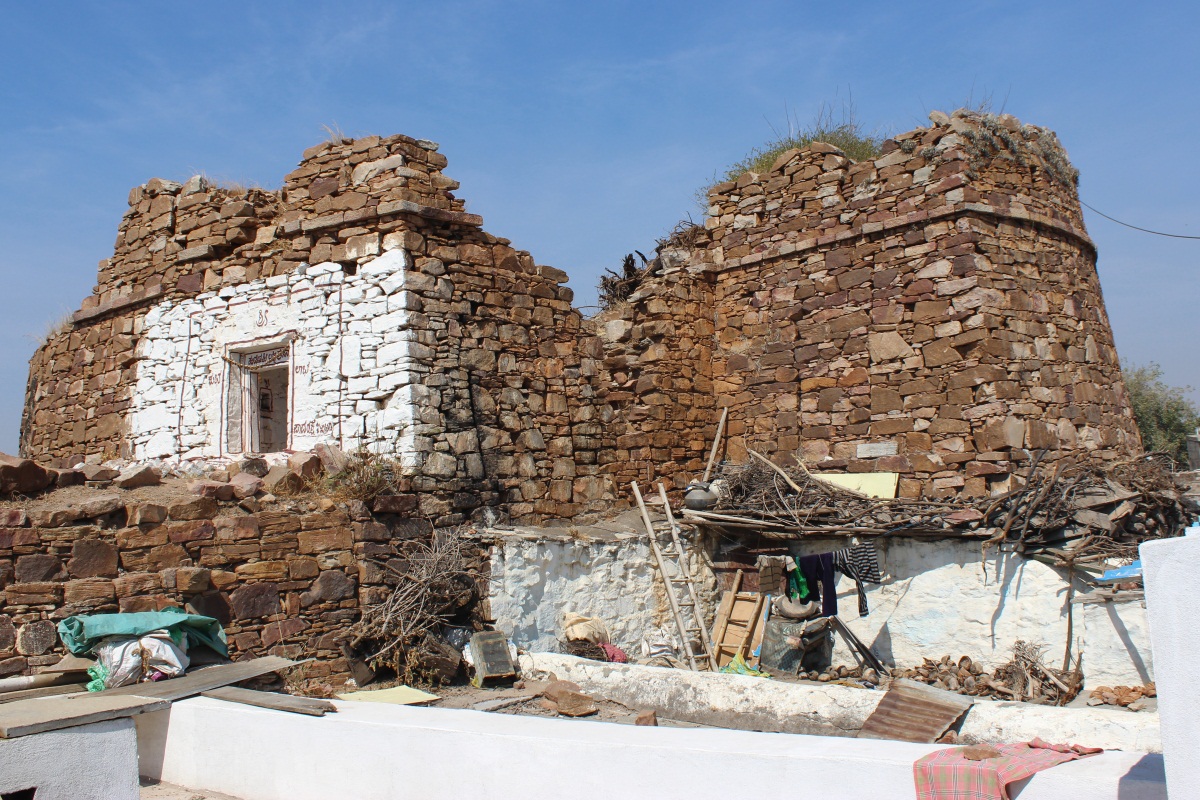 Journeys across Karnataka: Muddebihal fort ruins