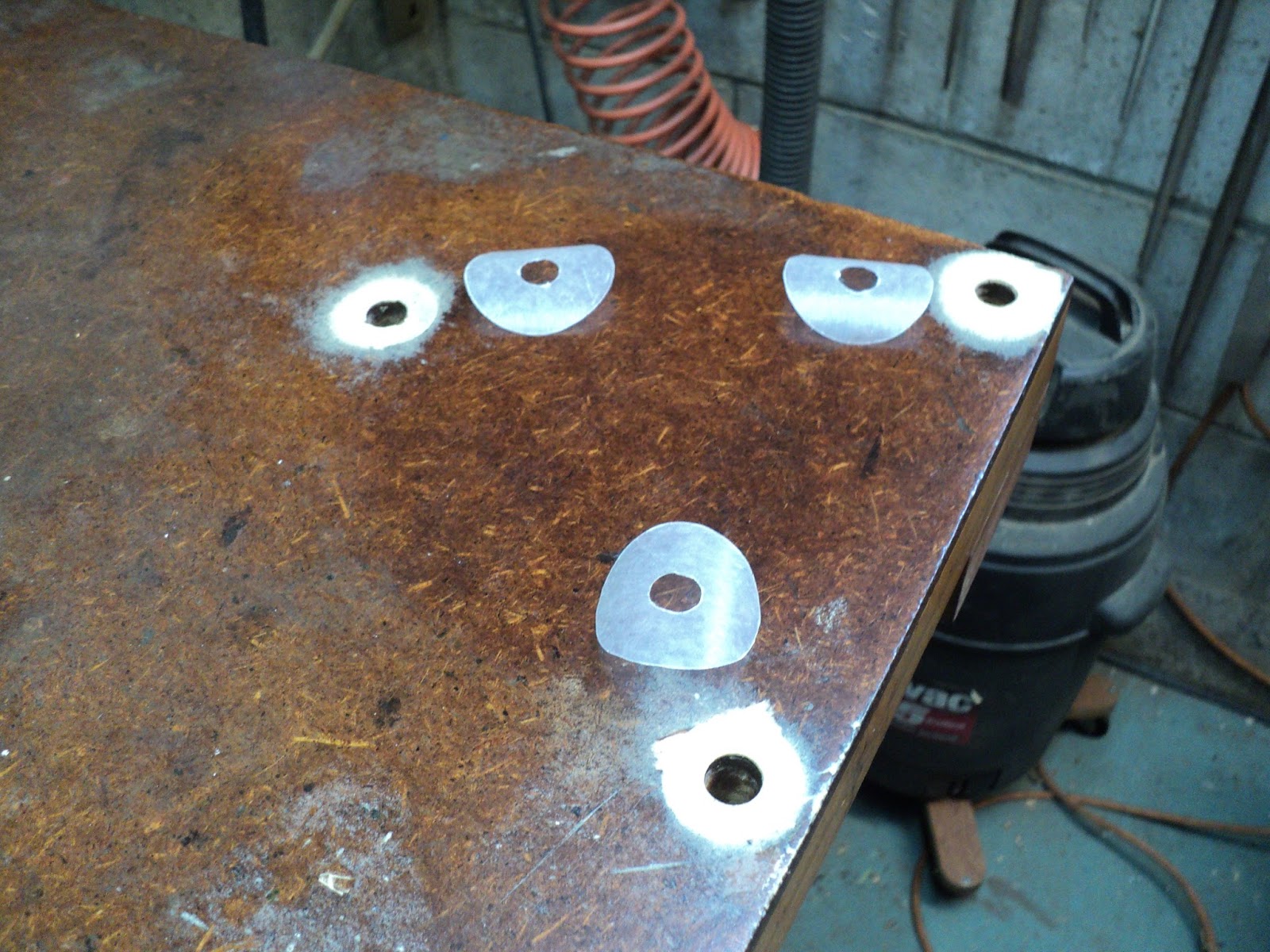 Rouge River Workshop: Waxed Paper 'Washers' For Finish Protection