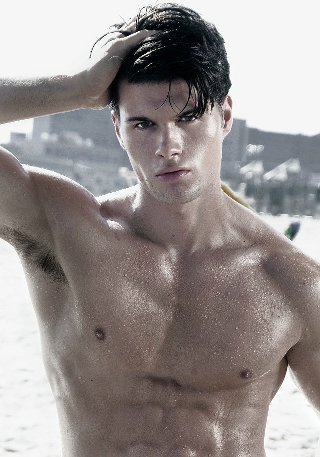 DAVID DUST: Featured Model - Mike Keute