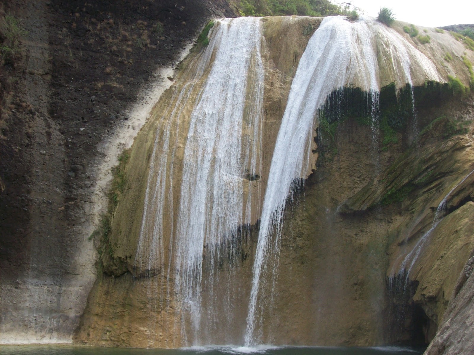 InnerViews: PINSAL FALLS