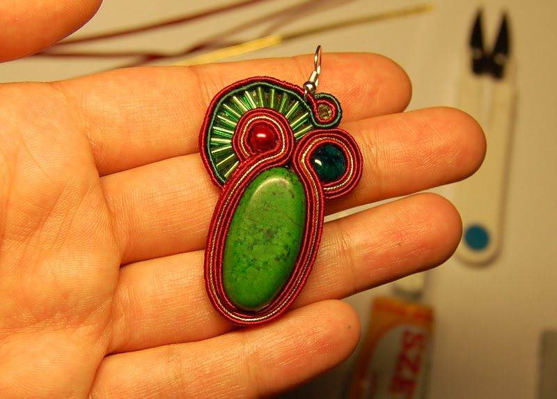 I ♥ soutache: Tutorial, or a few tips on how to create soutache earrings.