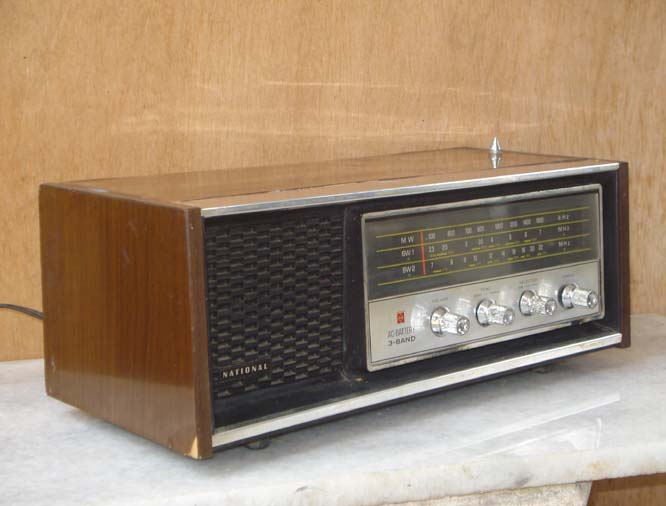 Radio Antik National RL7369A | Barang Antik Klasik