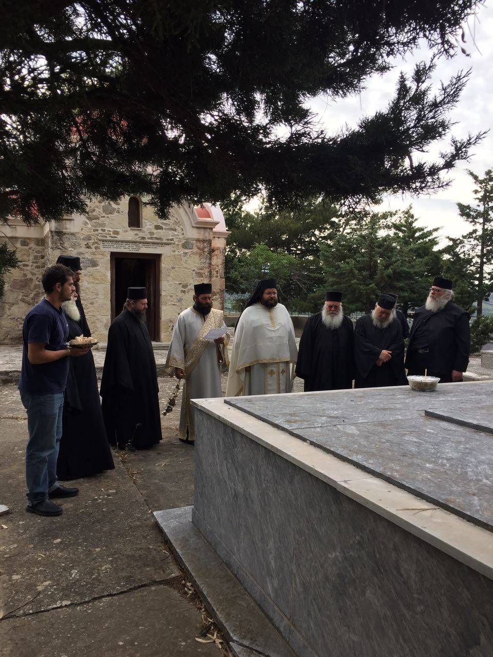 ΙΕΡΑ ΜΟΝΗ ΑΓΙΟΥ ΓΕΩΡΓΙΟΥ ΕΠΑΝΩΣΗΦΗ: Ψυχοσάββατο στην Μονή Επανωσήφη (Φώτο)