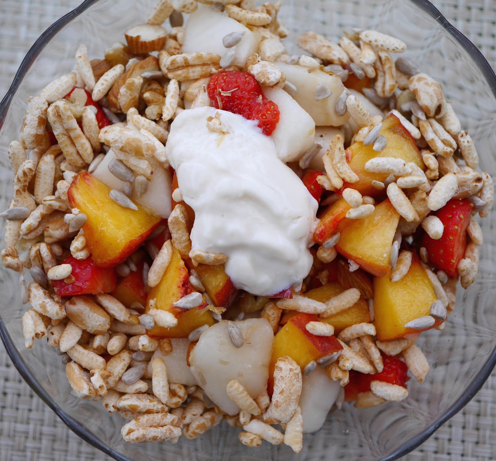 Foods For Long Life: Fruit And Nut Breakfast BowlAn Easy Back To School ...