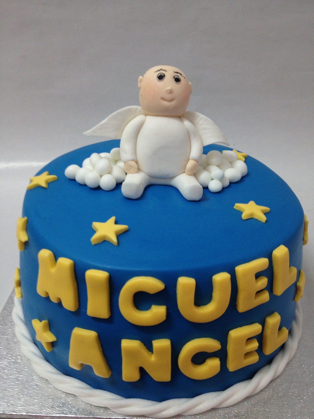 Cakelandia Dulce: TARTA PARA MI PEQUEÑO ANGELITO