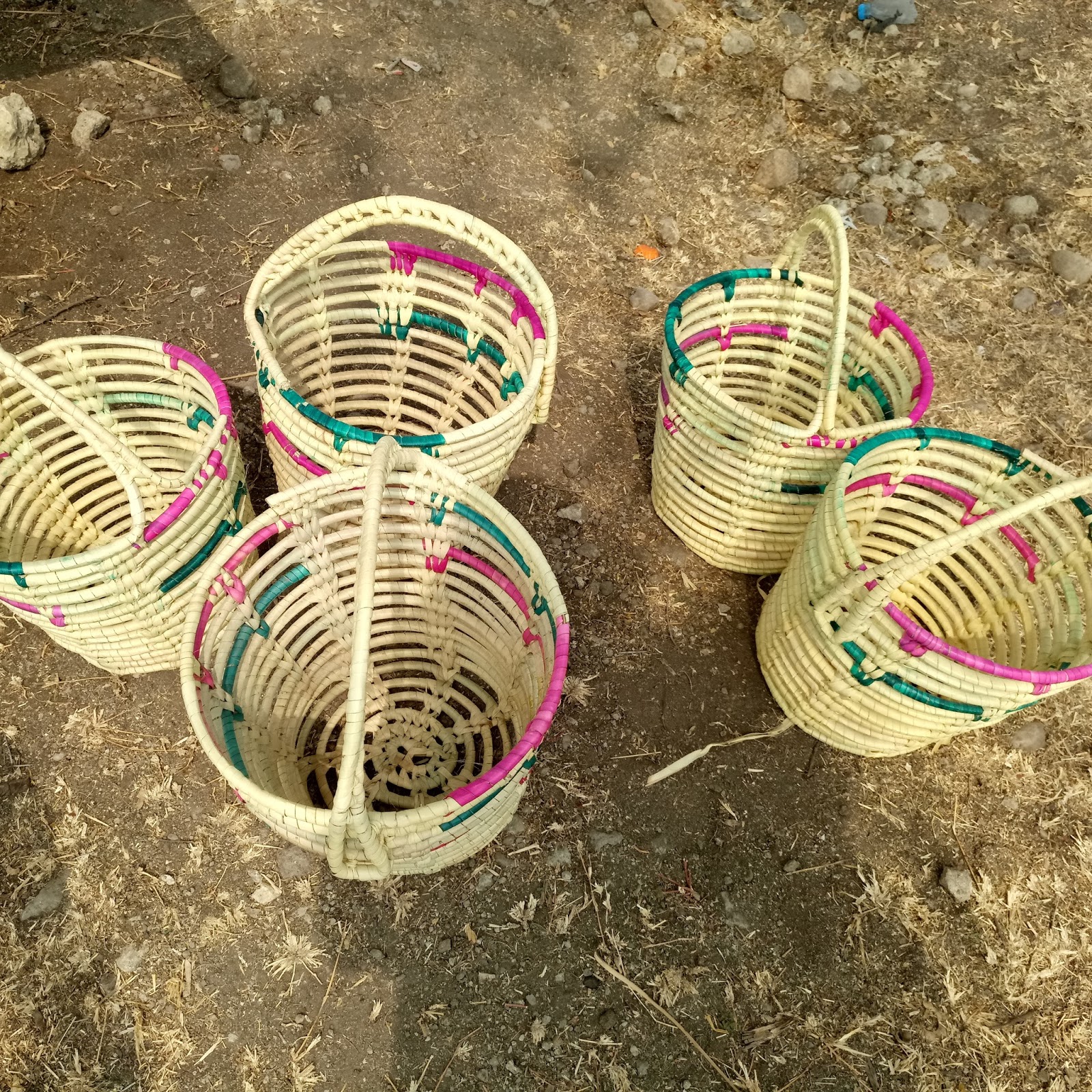 Vikapu vya asili huweza kuwa mbadala wa Mifuko ya Rambo. - Sinyati Blog