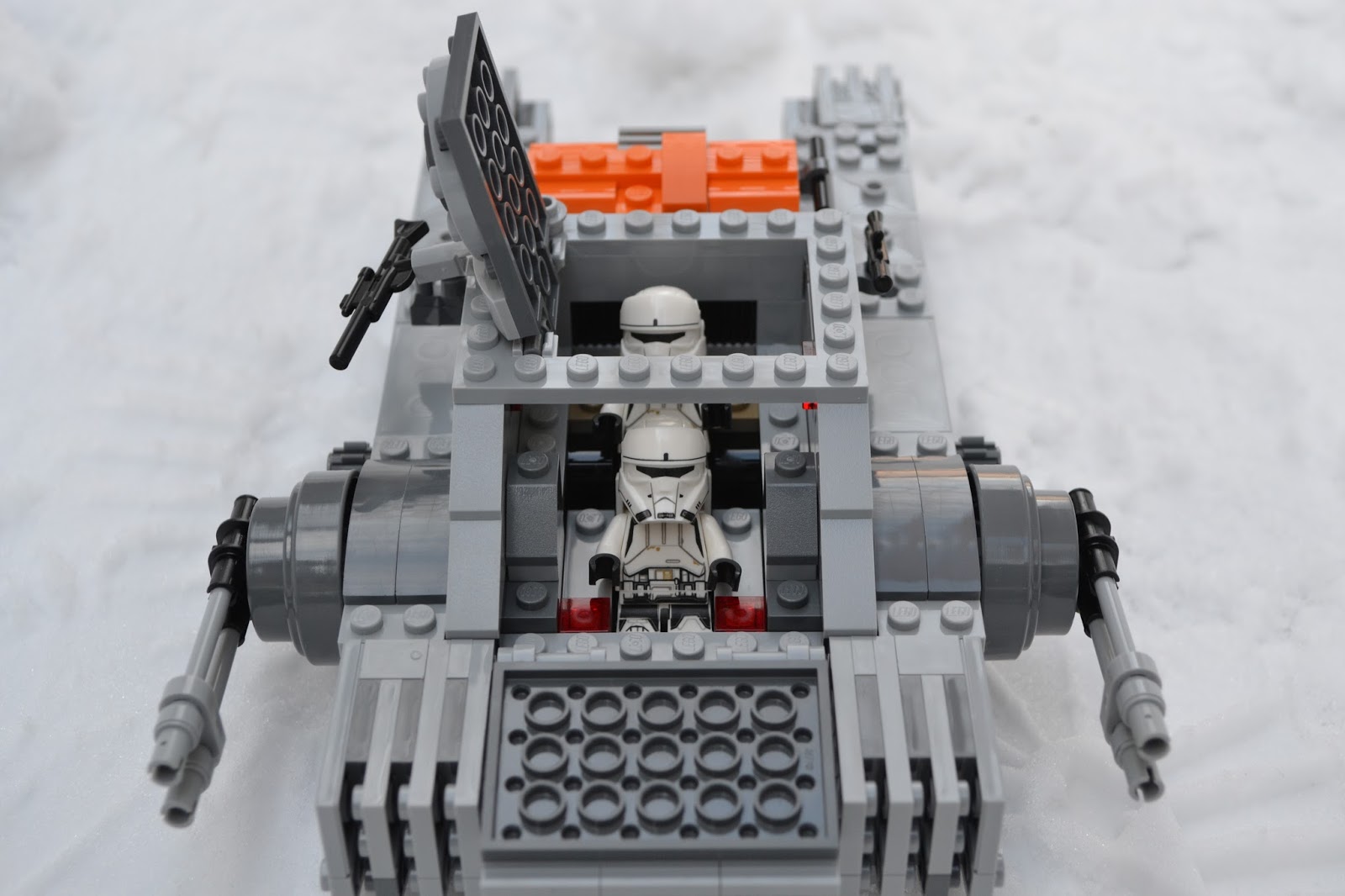 Lego Star Wars Set 75152: Imperial Assault Hovertank Review