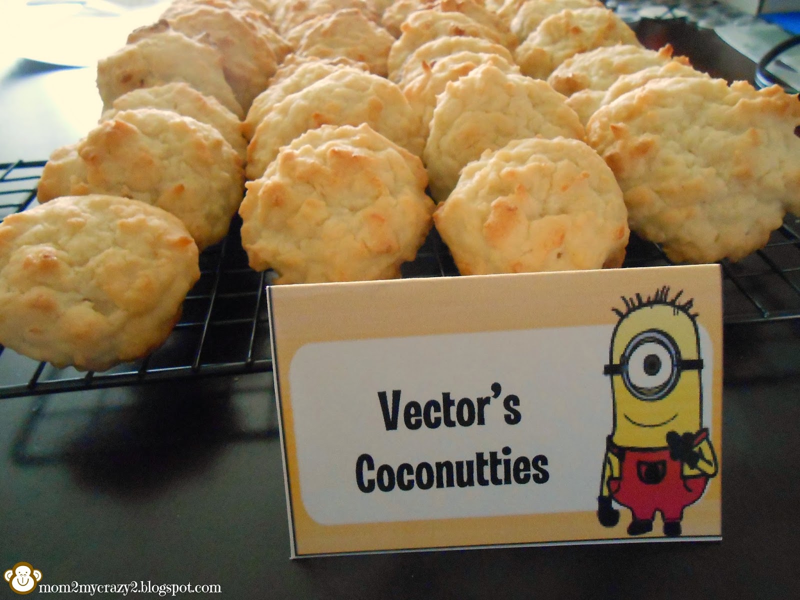 Running away? I'll help you pack.: Despicable Me Birthday ... Cookie ...