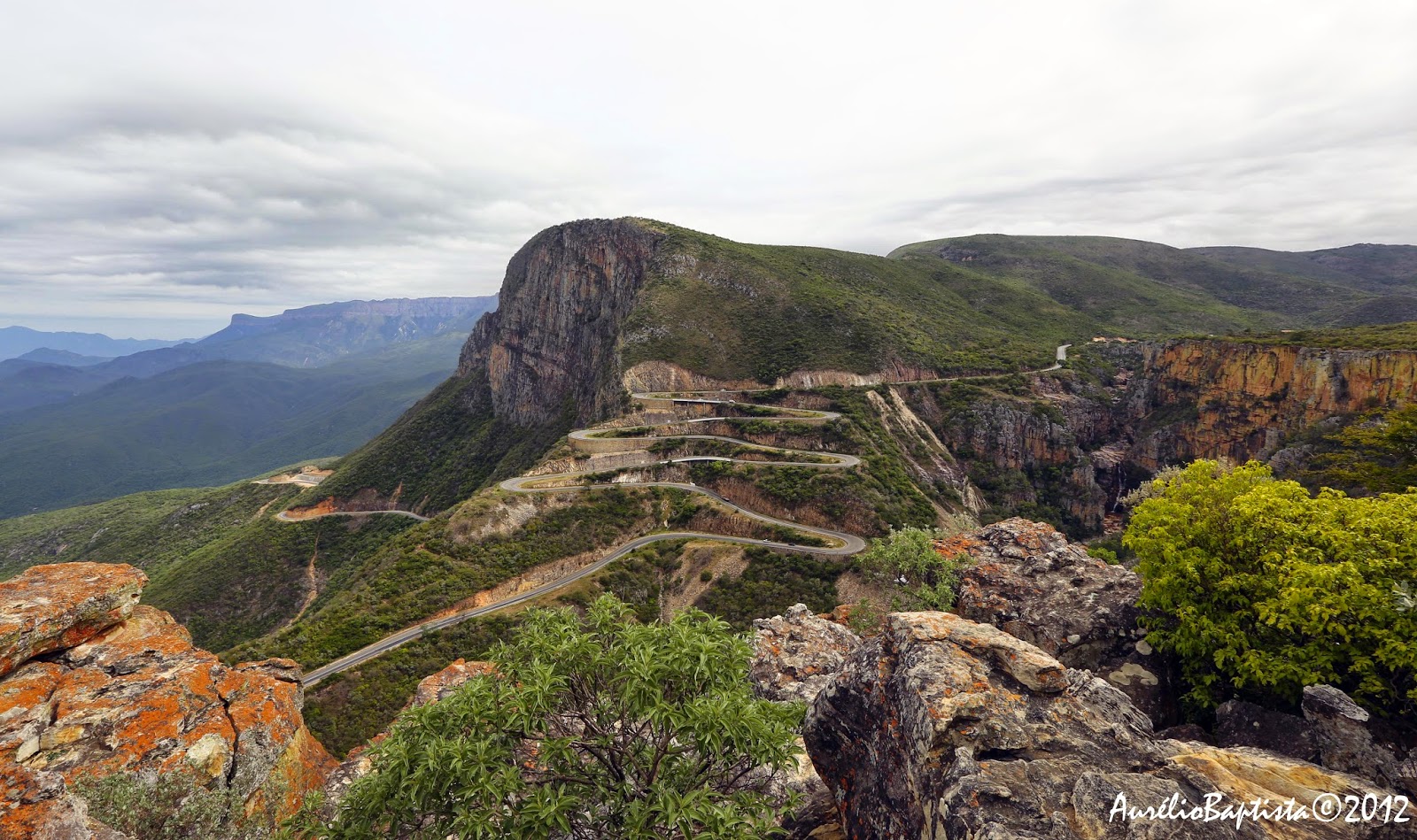 Xa-Malundo: Serra da Chela/Leba - Namibe/Lubango - Angola