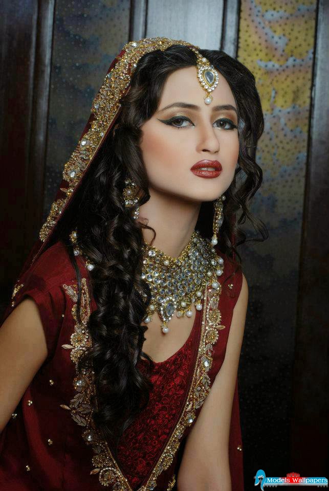 Sajal Ali hd wallpapers-hot new picture-biography-Sajal ali sexy photos ...