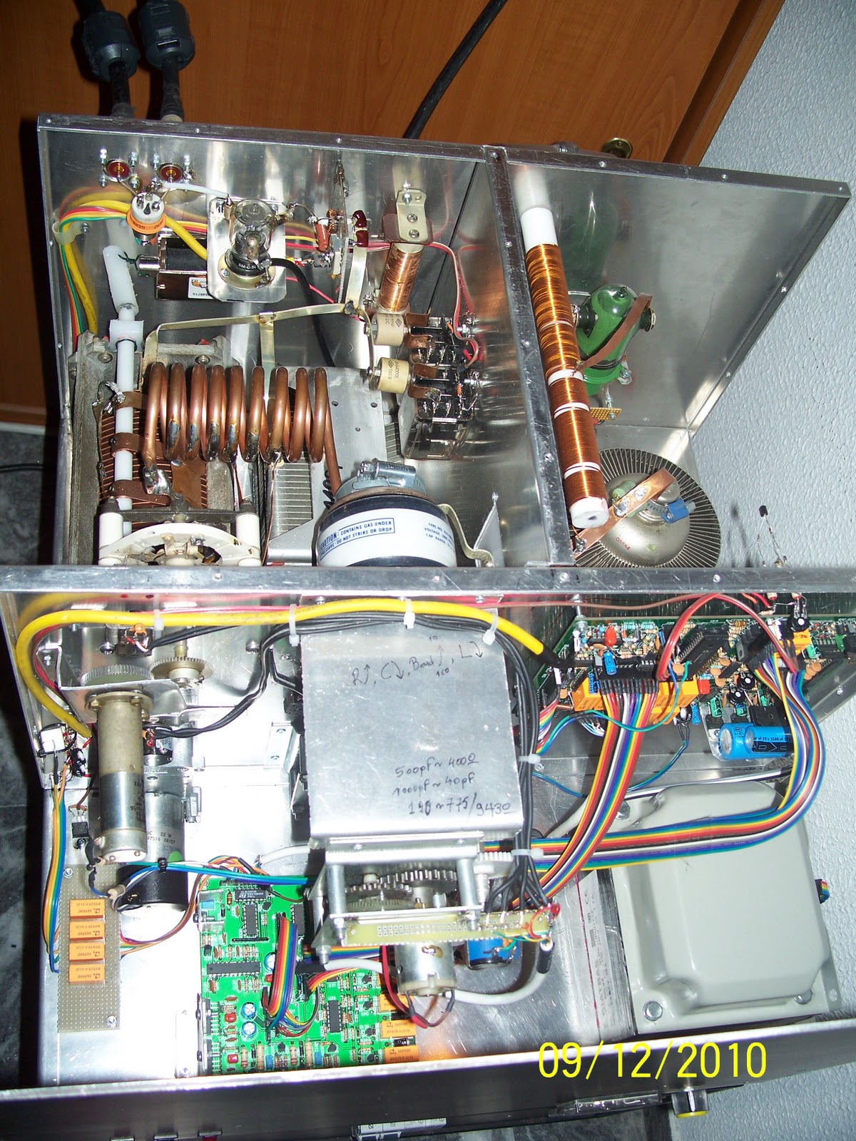 SV1BFW: 4CX3000 HF AMPLIFIER