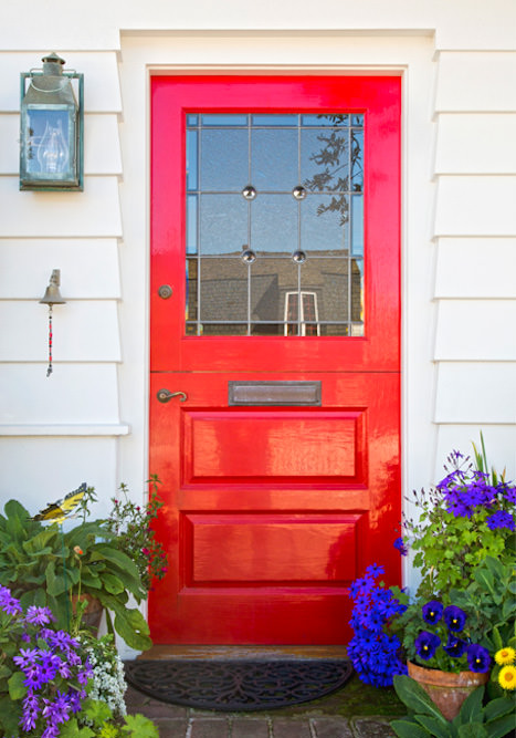 Dawnsboutique: Paint Your Front Door Red To Attract A Positive Curb Appeal