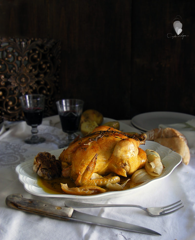 POLLO ASADO EN OLLA DE BARRO - Cogollos de Agua