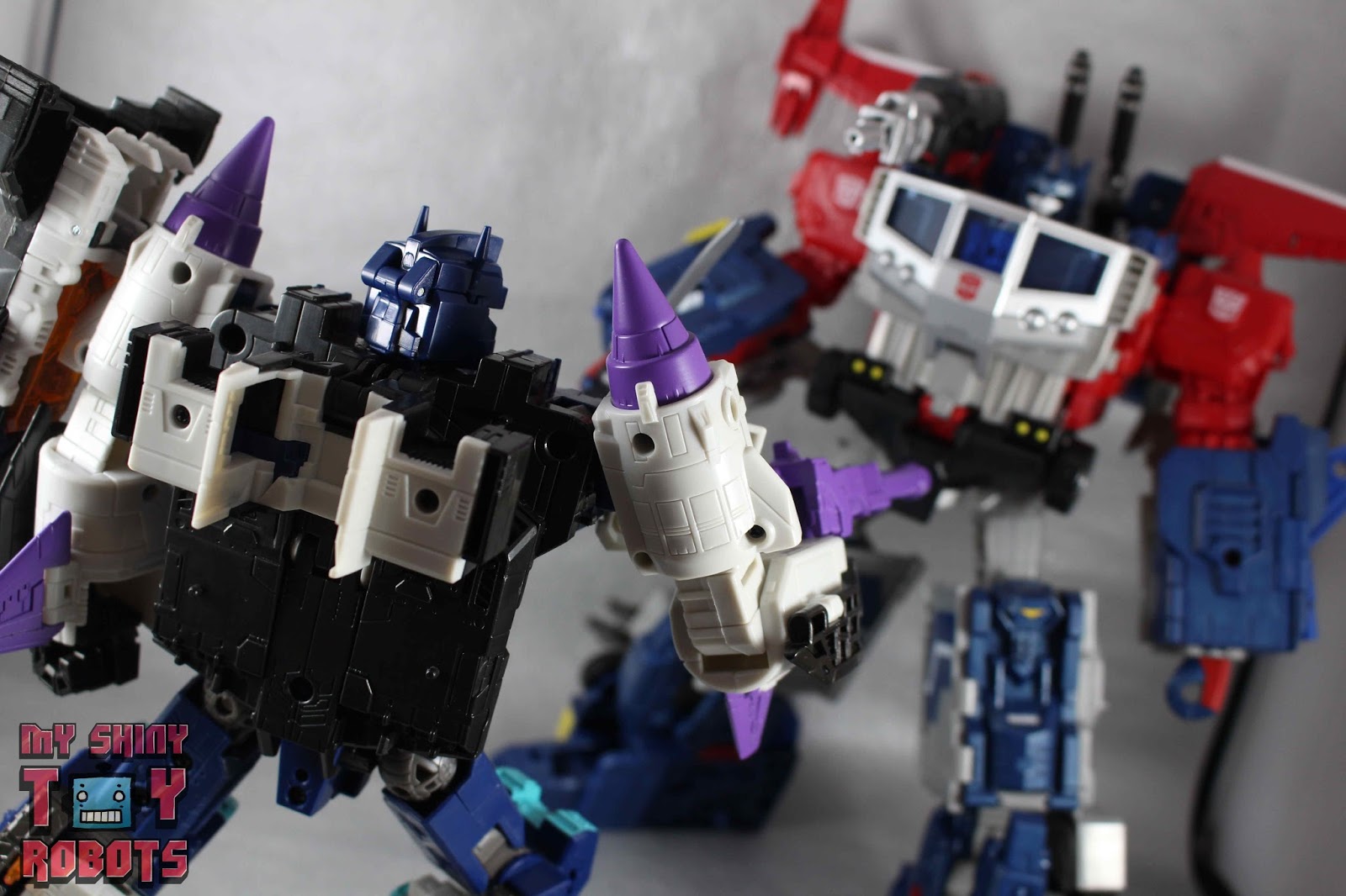 My Shiny Toy Robots: Toybox REVIEW: Transformers Legends LG-60 Overlord