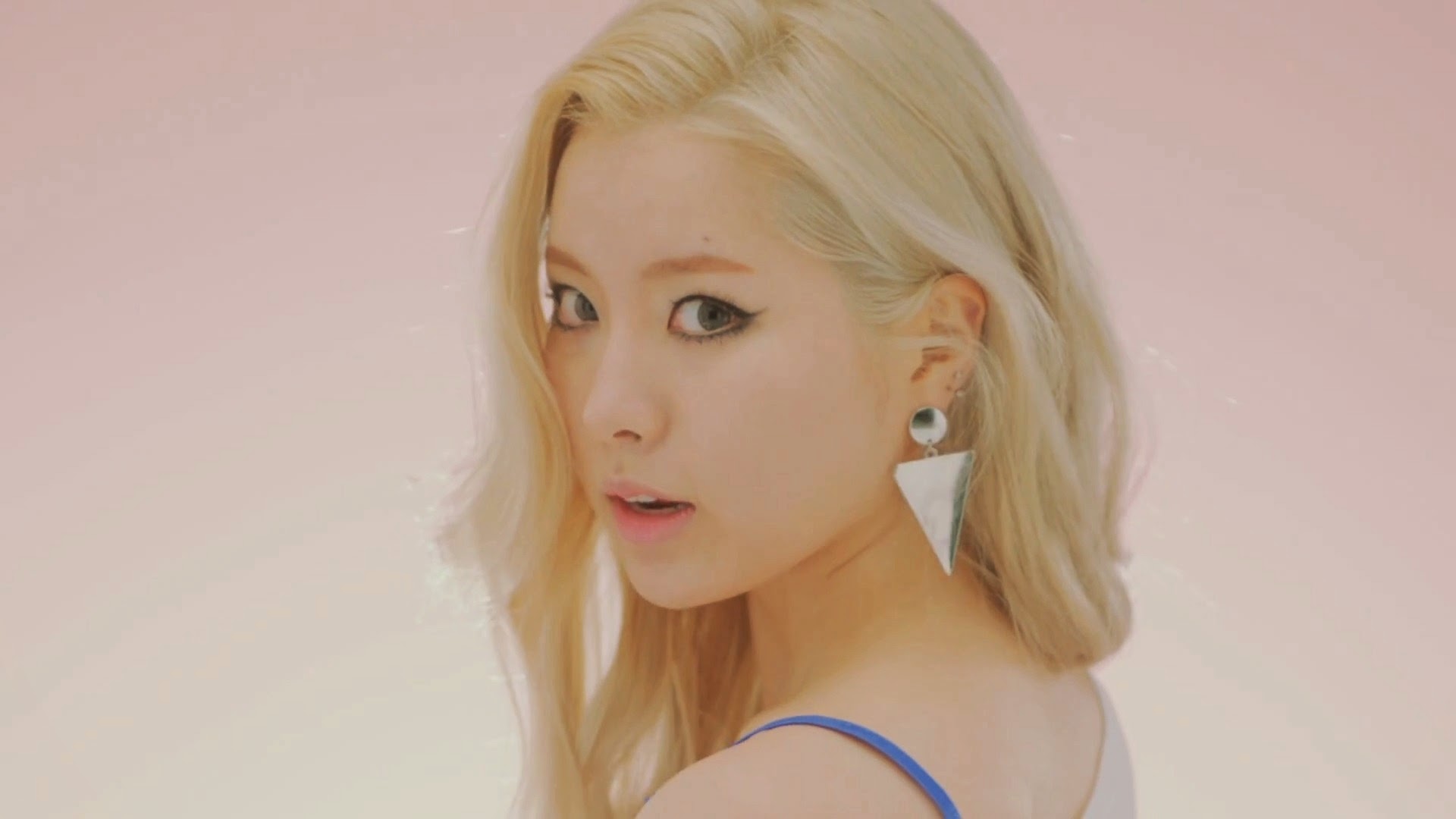 Solo Comebacks: Lim Kim (Awoo), Park Boram (Celepretty) | I say ...