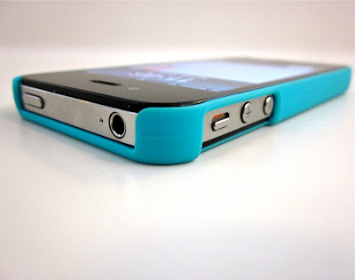 Gadget Simple: Incipio Feather Snap-On iPhone 4/4S case