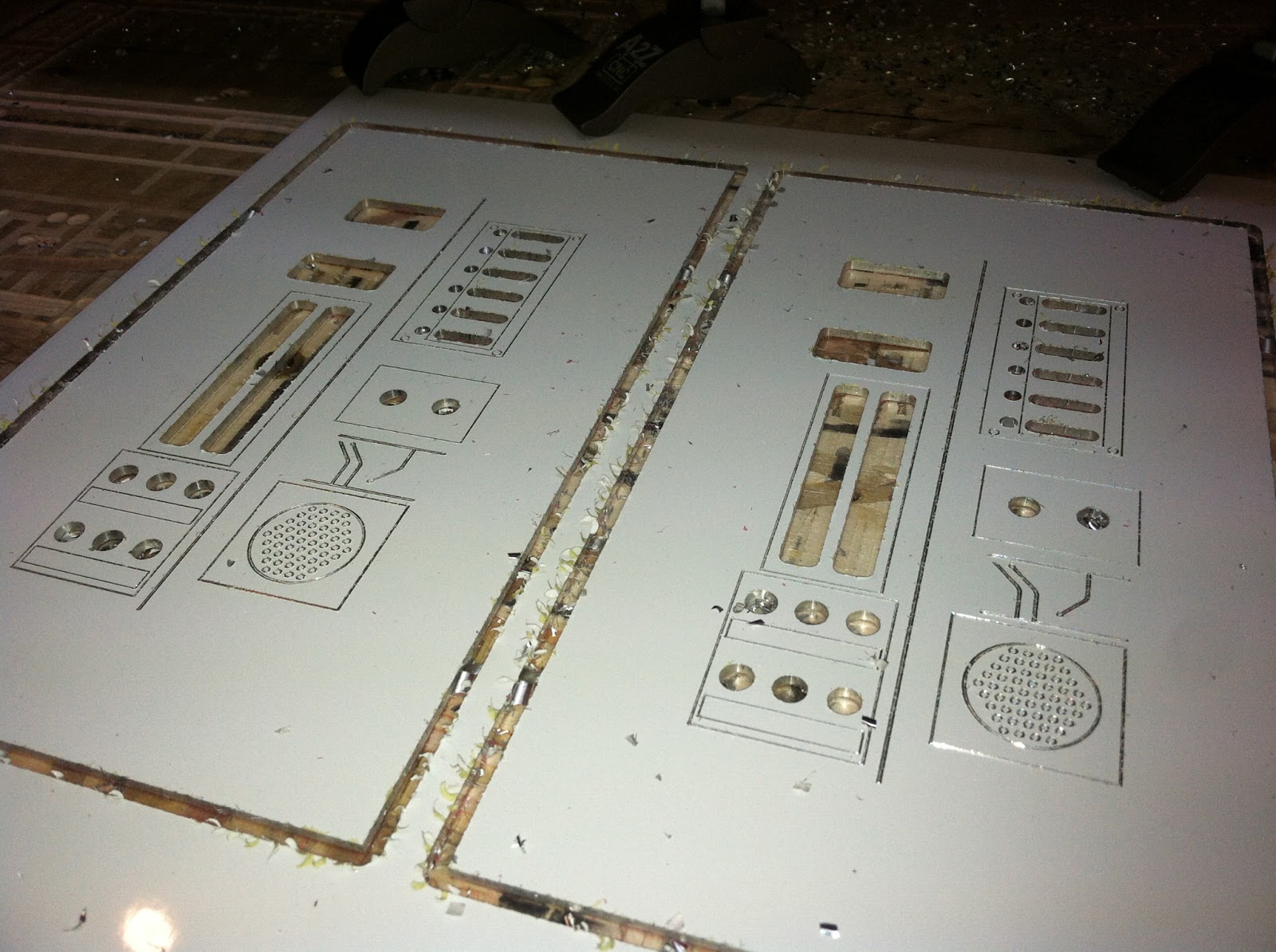 Paul's Second R2-D2 Build: What's new so far in 2013