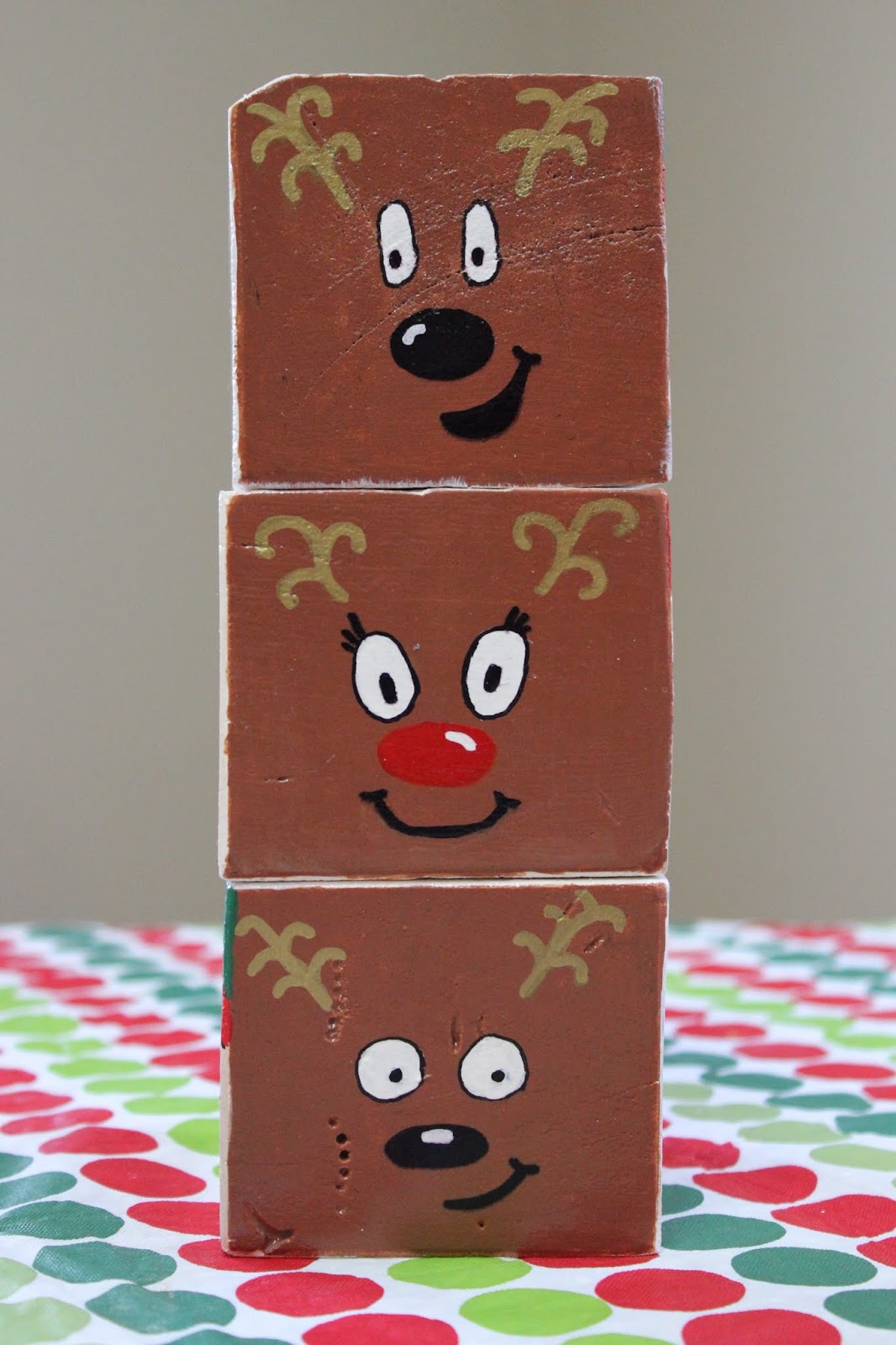 DIY Rotating Christmas Character Block Holiday Decor