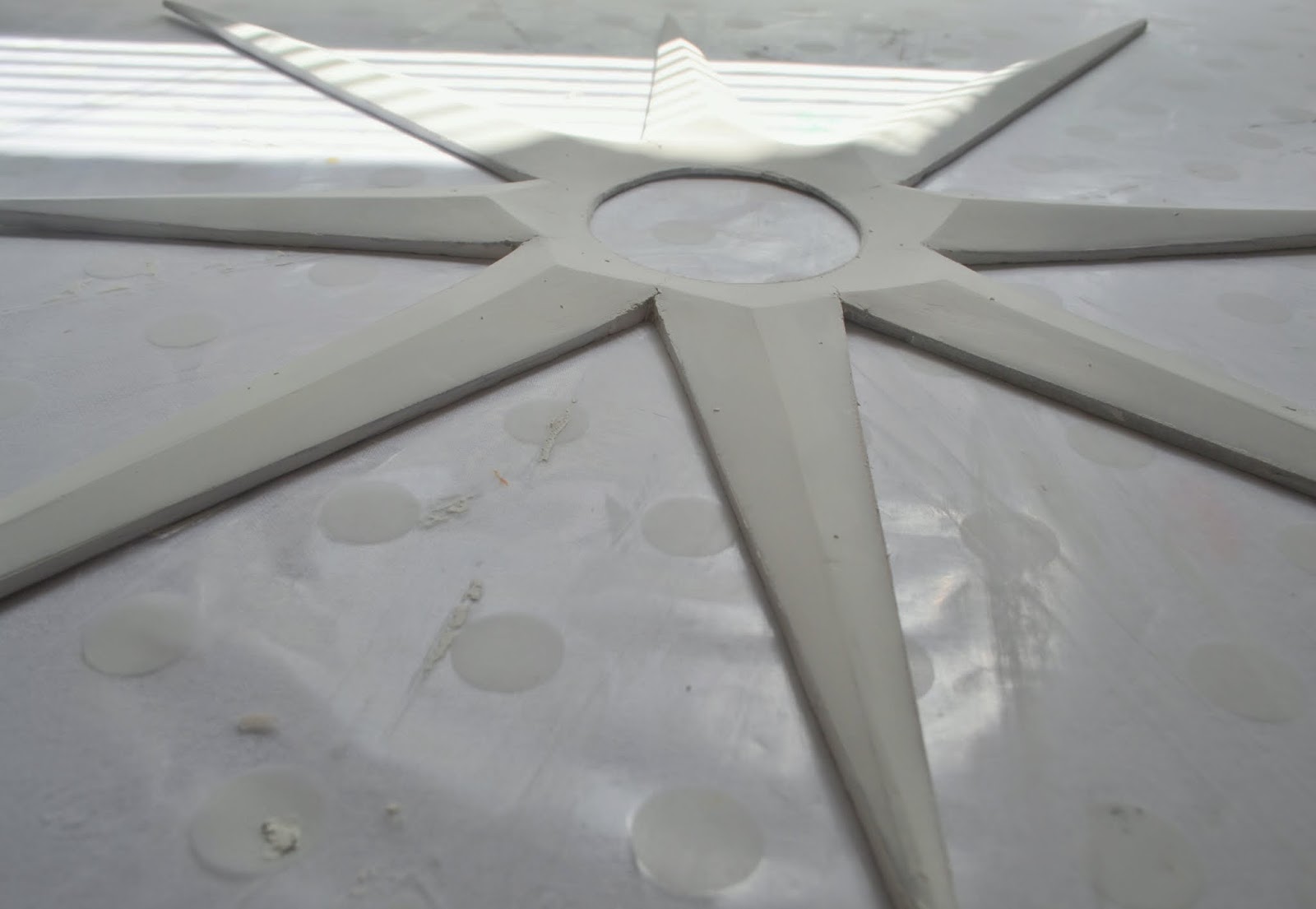 nostalgiecat: Starburst ceiling rose DIY: Adding a mid-century style ...