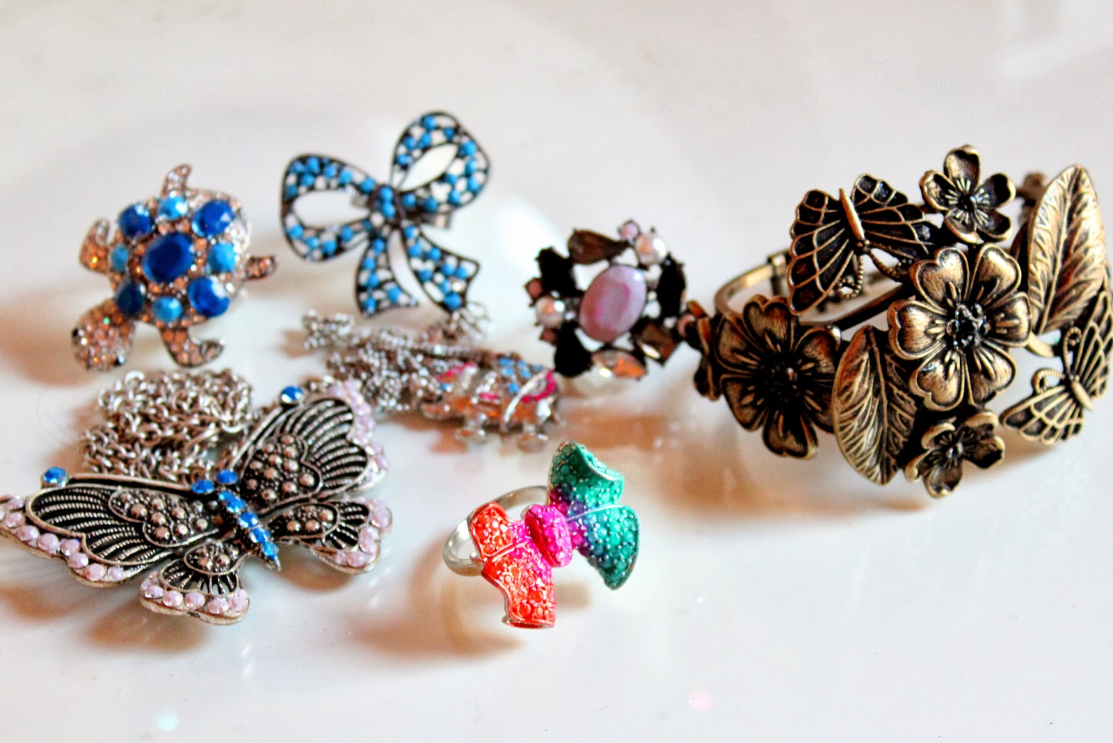 lucero herrera: DIY Jewelry Upcycling