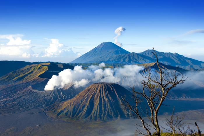 Climb Java's Volcanoes Indonesia - Muddlex
