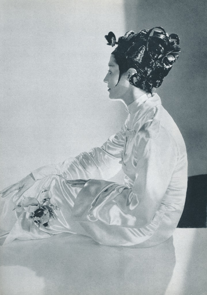 The Peak of Chic®: Fancy People in Fancy Dress