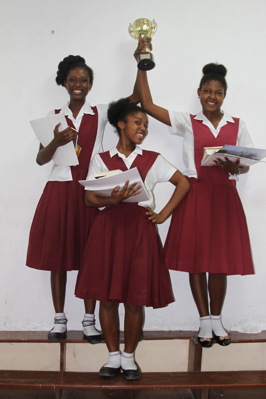 PROGRAMMES INITIATIVE JEUNES - FOKAL: Le collège Saint-Louis de Bourdon ...