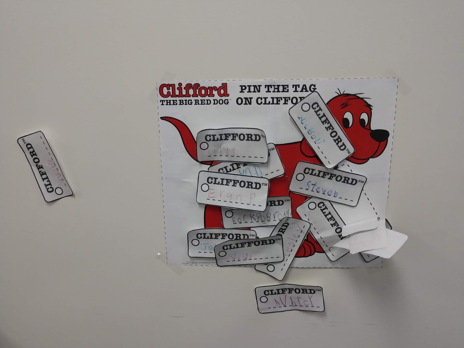 What is Bridget Reading?: Clifford the Big Red Dog Birthday Party