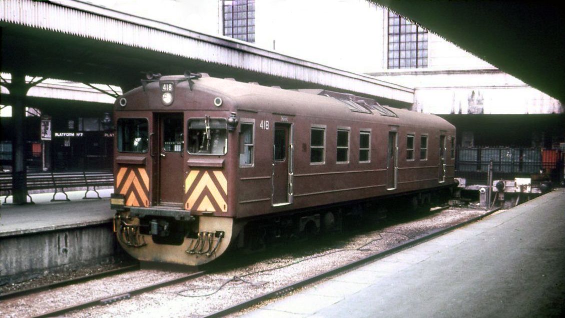 transpress nz: Adelaide 400 class 'Red Hen' railcar