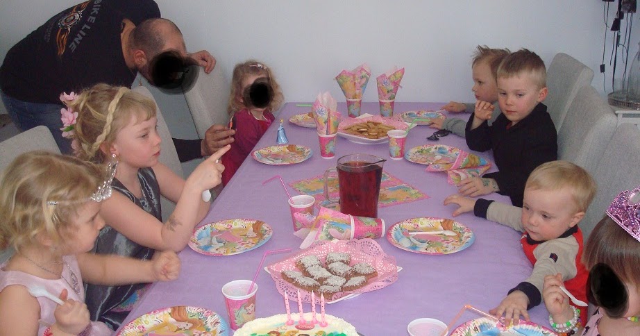 mittdittochdatt: Barnkalas och VAB.